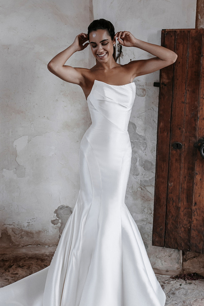Abella Carmen Style – Vesa Brides
